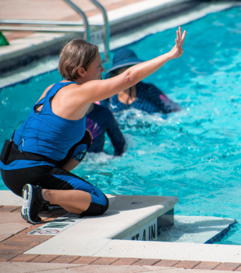 Home Page - Wavemakers | Water Exercise Coach